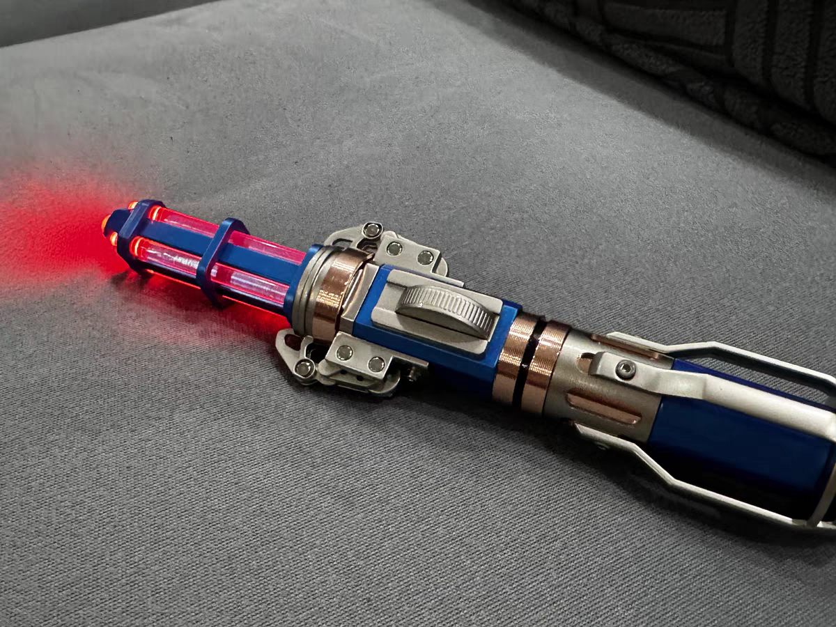 12th Doctor Metal Screwdriver – Dark Cyber Sabers